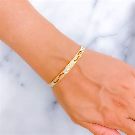 Timeless Classy Leaf Cutwork 22k Gold Bangle Andaaz Jewelers