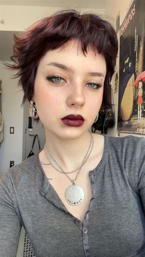 Pin By Melissa Boots On Do A New Do Really Short Hair Punk Hair Goth Hair