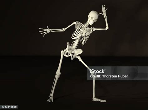 3dрендеринг Скелет Танцует На Черном Фоне — стоковые фотографии и другие картинки Анатомия