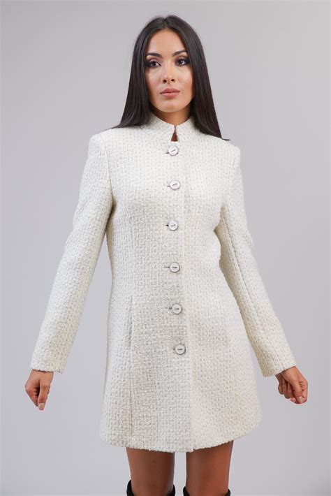 Дамско палто от плат туид без яка в цвят слонова кост 12207 152Т Дамски палта Bg