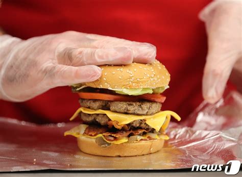 한국은 버거 시장 각축장…美 수제 버거 재거스도 한국 상륙 뉴스1