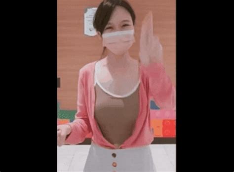 영화의 끝판왕 제 춤이 야한가요 유치원 선생님이라는데 ㄷㄷㄷ 엄마들에 비난 받을만 했네 ㅋㅋㅋㅋㅋㅋ