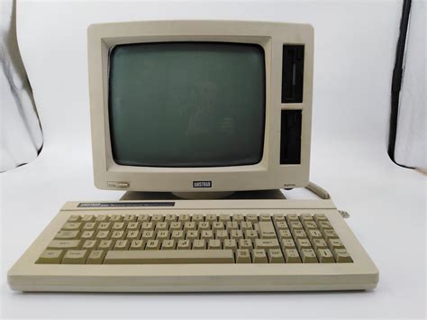 Homecomputermuseum Amstrad Pcw 8256
