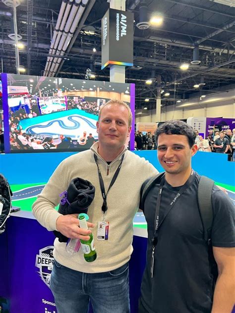 sammy cheung linkedin‘de aws deep racer going ‘pro without going