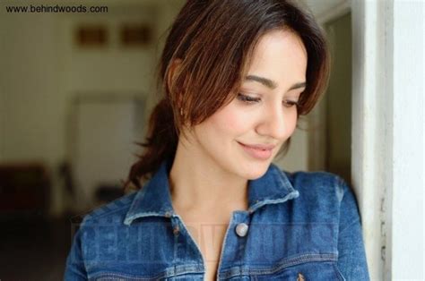 Neha Sharma Movies 60 Photos Moonagedaydreamfilm
