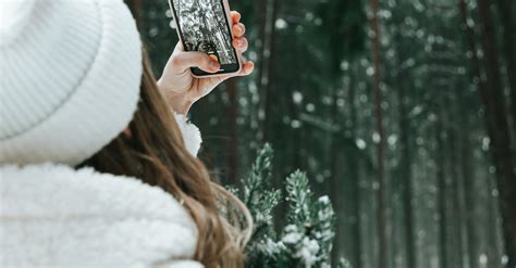 Бесплатные стоковые фото на тему Outdoor Beautiful Blog Call Cold Communication