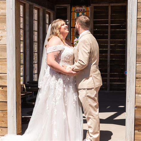 Meaghan Davis And Jonathan Davis Wedding Website