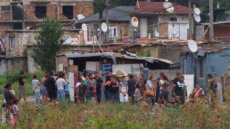 Масов бой в ромска махала Novinite Eu