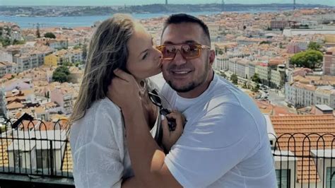 Синът на певеца Константин се учи на футбол от Стоичков Звезди Woman Bg