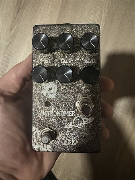 Matthews Effects The Astronomer Gold 2010s Gold Sparkle W Reverb