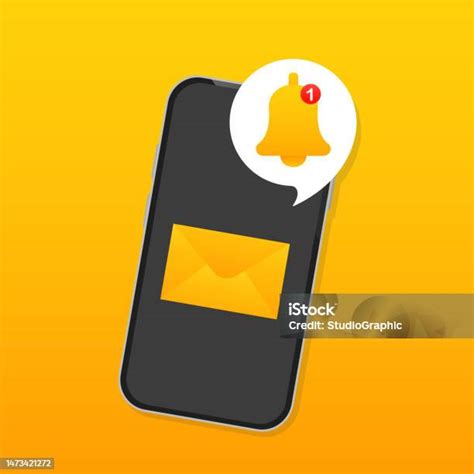 새로운 알림이있는 스마트 폰 전화기 화면에 알림 벨소리와 편지가 표시됩니다 모바일 메시지 알림 경고 알림 및 채팅 알림을 요청하십시오 벡터 그림 메모장에 대한 스톡 벡터