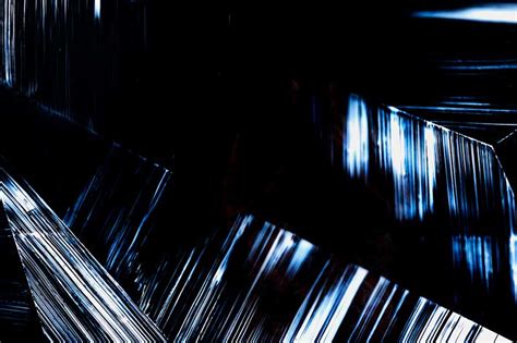 Sensitive Configurations Richard Slechta