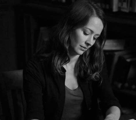 Pin On 1 Amy Acker Amy Acker Actresses Amy