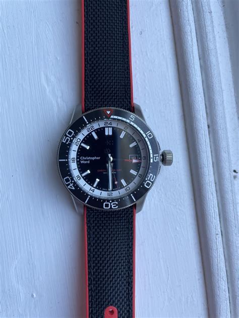 Misaligned Hands “fixed” Rchristopherward