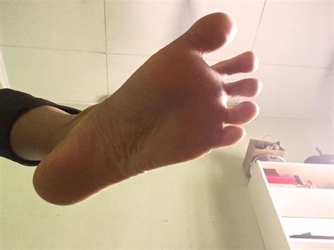 POV I Step On You Scrolller