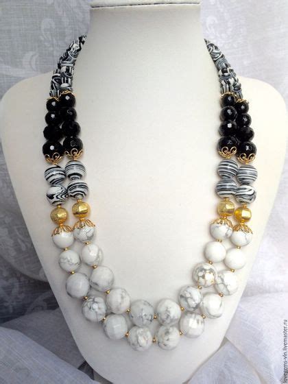 Купить или заказать Колье из натуральных камней КОНТРАСТЫ НАСТРОЕНИЯ в