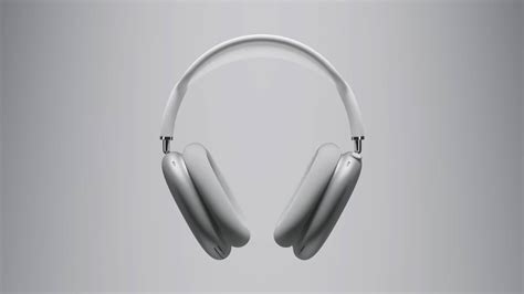 AirPods Max вышли в России за 62 990 рублей