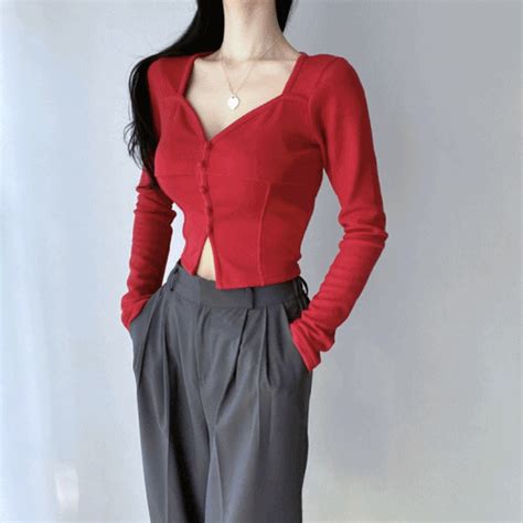 [도톰 섹시] 콩단추 하트 스퀘어 트임 크롭 가디건 티셔츠 3color 슬림 절개 착붙핏 버튼 에이블리