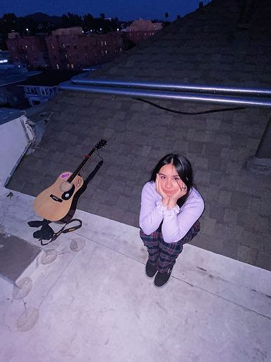 Sofia Violet Su Records