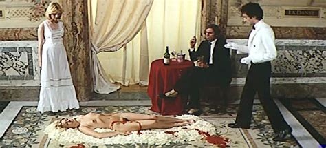 Virginie Vignon Nue Dans Le Jeu Avec Le Feu