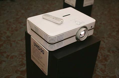 Optoma выпустит лазерный короткофокусный 4К-проектор и портативный Full ...