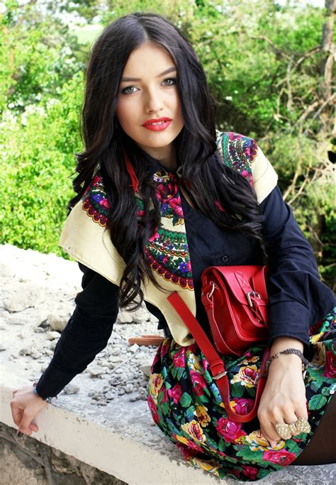 Hellens Fashion World Only Flowers