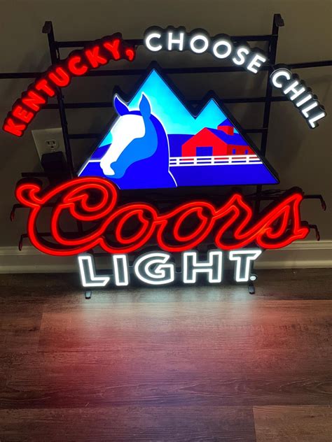 New In The Box Large Coors Light Kentucky Chill Wall Hanging Led Beer
