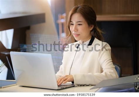 Digital Technology Business Woman Using Computer Stock Photo Shutterstock