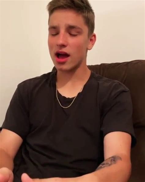 Guilherme Gonella Tumbex