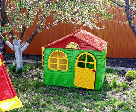 Дитячий ігровий будиночок Doloni середній домік дім будинок 2 500 грн Інші ігрові набори