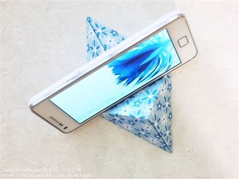 종이접기 소품~종이 한 장으로 간단히 접는 피라미드 모형명함스마트폰 받침대폰 거치대 네이버 블로그 Diy Phone Stand How To Make