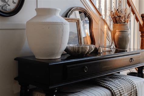 Console Table Styling How To Decorate A Console Table Lantern Lane Designs