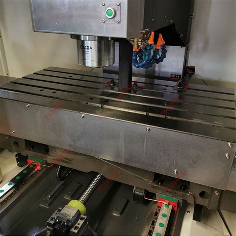 VMC 850 CNC Milling Machine For Sale New Price China TSINFA