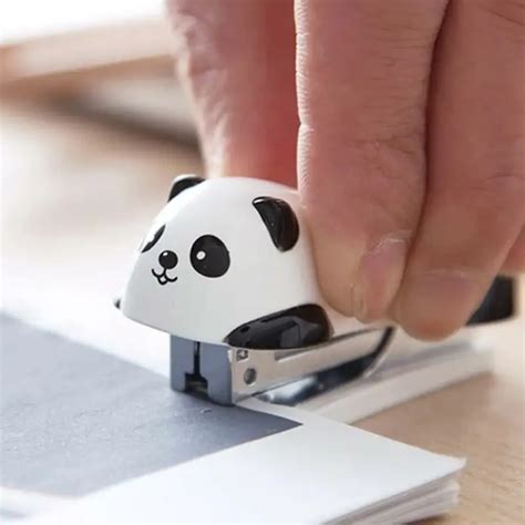 1세트 팬더 모양 미니 스테이플러와 스테이플 가정용 사무실 용품 Regionname
