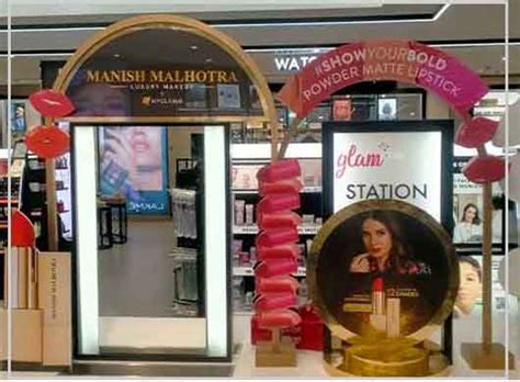 Signs Banners And Graphics Custom Signs Interior Graphics Glass Films Fleet Graphics Signs Banners And Graphics Custom Signs Interior Graphics Glass Films Fleet Graphics