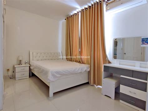 វីឡាកូនកាត់ ខាង Lc2 ក្នុងបុរី ប៉េងហួត ផ្លូវជាតិលេខ 6a ជ្រោយចង្វារ ត្រូវការលក់បន្ទាន់ខ្លាំង