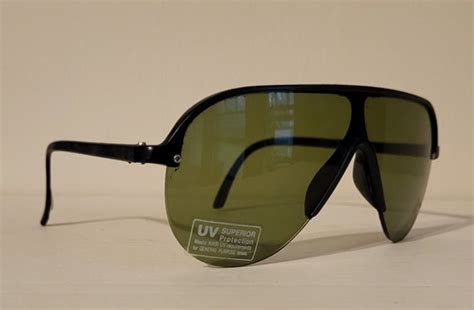 Vintage Teardrop Aviator Sunglasses Black Rubber F Gem