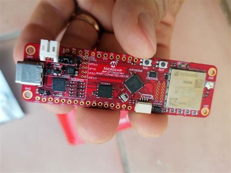 Microchip Avr Iot Cellular Mini Dev Board For Lte M And Nb Iot With