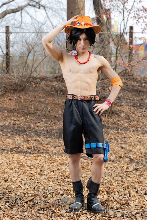 원피스에 나오는 에이스 코스프레 해봤다 포텐 터짐 최신순 에펨코리아