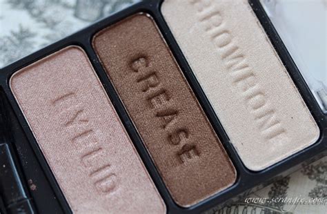 Scrangie Wet N Wild Coloricon Eyeshadow Palette In Walking On
