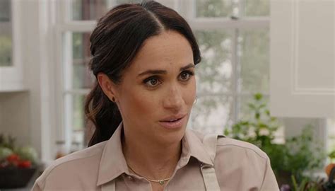Meghan Markle lands in trouble as she fails to sign crucial document