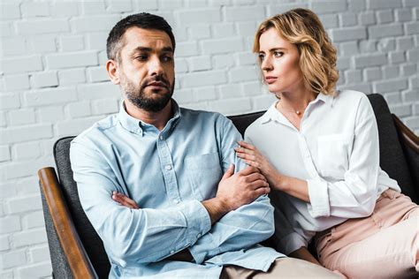 4 Reasons Why Keeping Secrets In A Relationship Will Come Back To Haunt You