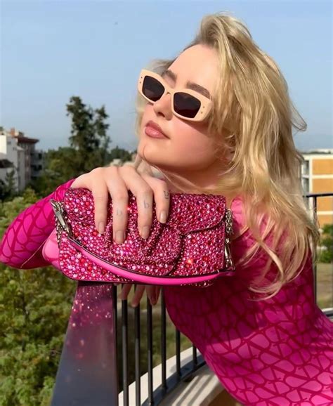 I Want To See Kathryn Newton In A Sex Scene R Jerkofftoceleb