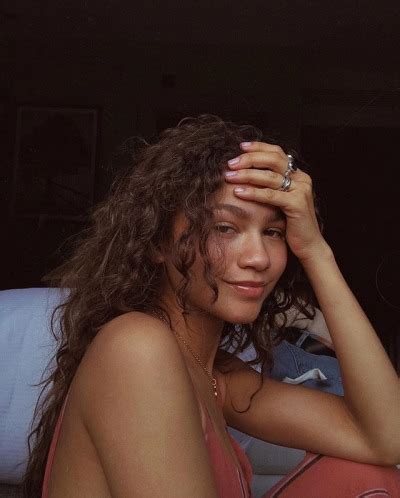 Zendaya Tumbex