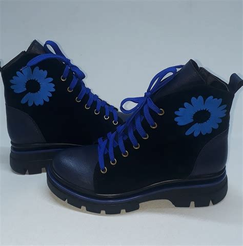 ფეხსაცმელები 2020