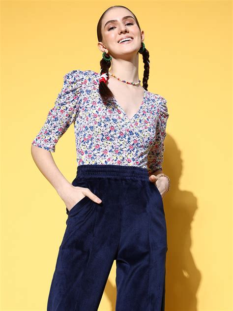Women White And Multicolour Floral Printed V Neck Cotton Pleated Regular