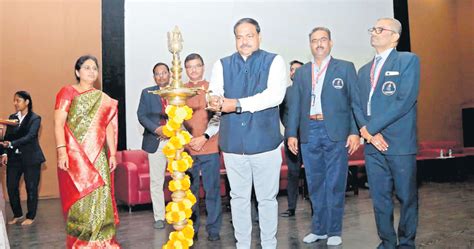 సాంకేతిక నైపుణ్యాన్ని పెంపొందించుకోవాలి Develop Technical Skills