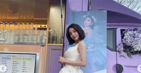 권은비 매끈 어깨라인 글래머 몸매 청순 섹시美 폭발[m ★sns]