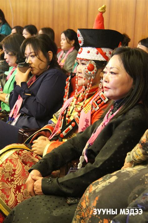 Фото Малчин эмэгтэйчүүд Манлайлал улсын зөвлөгөөн Төрийн ордонд боллоо