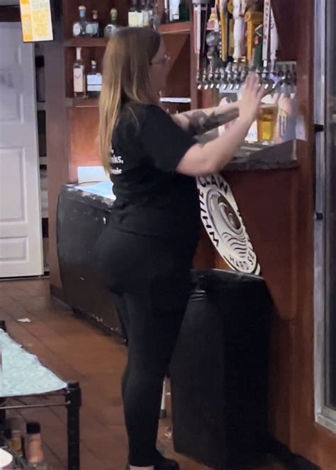 Bubble Butt Bartender Vs Pawg Milf At The Bar Tight Jeans Forum